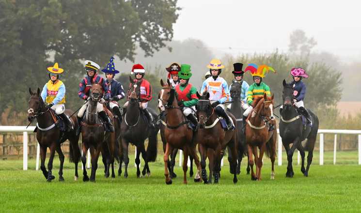 Wear a Hat Raceday | Wetherby Racecourse West Yorkshire